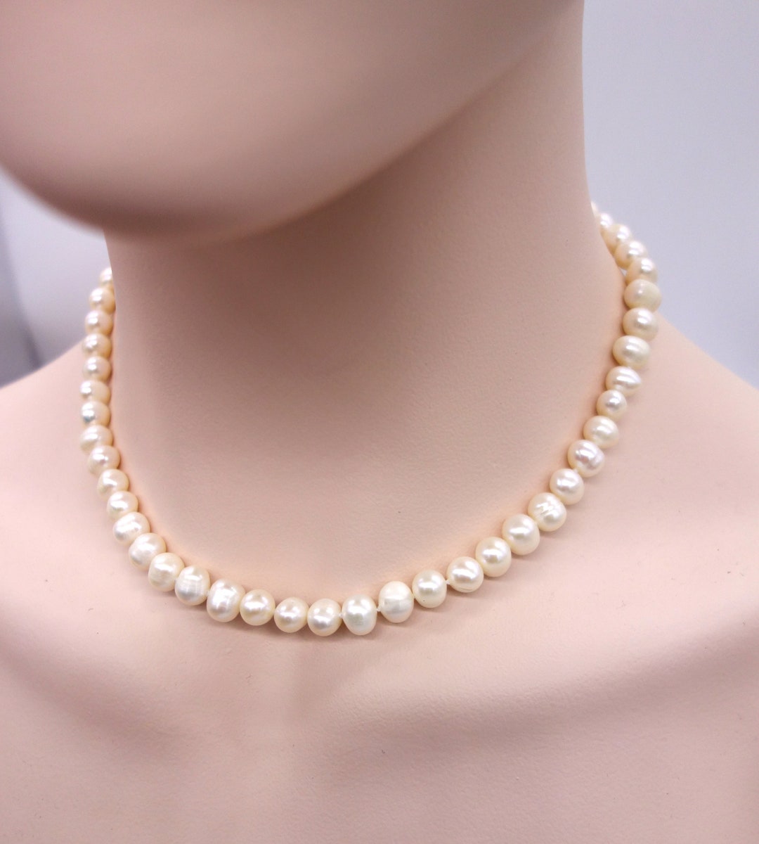 Freshwater Pearl Necklace: Sterling Silver, Black & White Pearl Necklet ...
