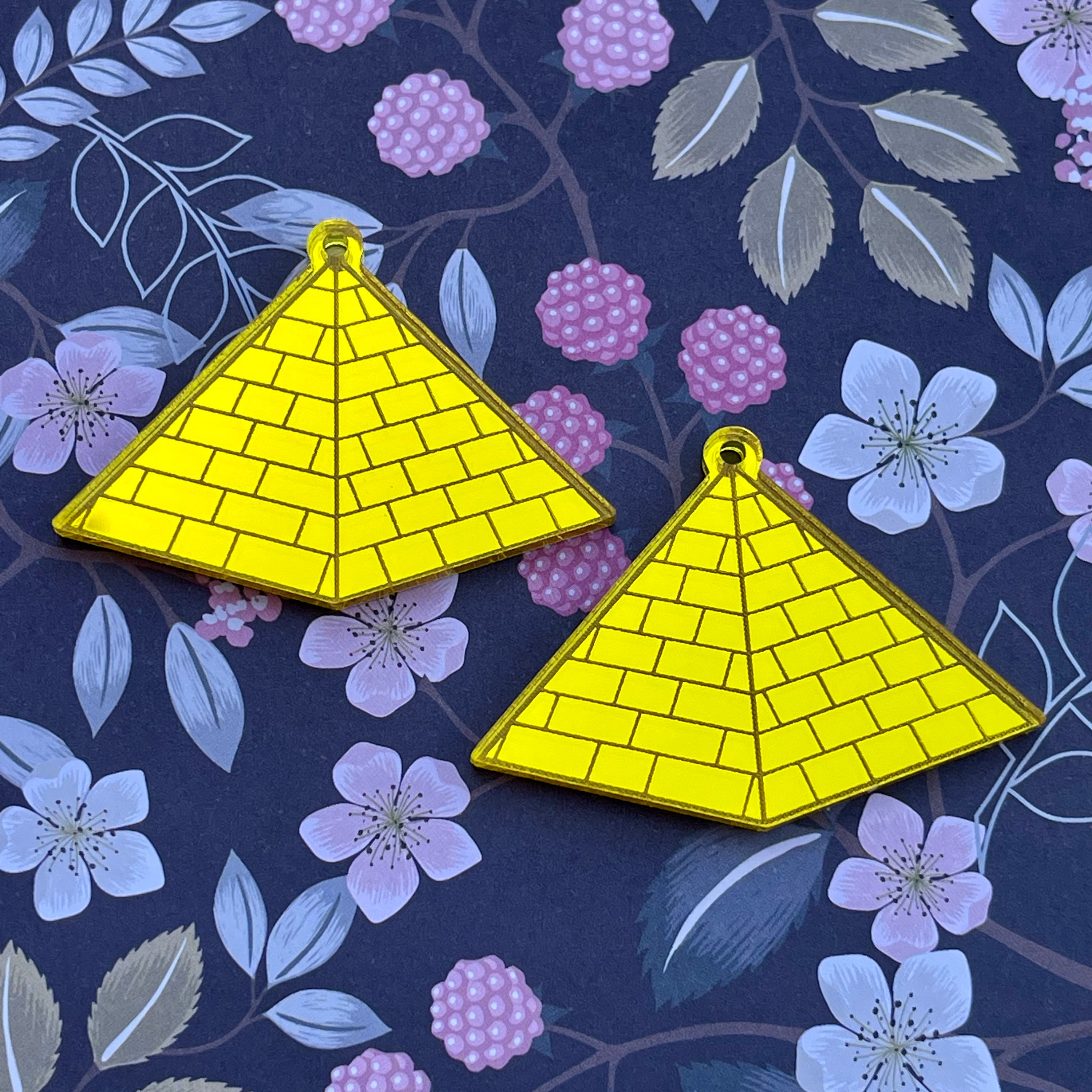 Laser Cut Pyramid Template at Willie Liggins blog