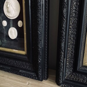 Pair of Original 1800s Frames With Velvet Lining and Plaster Cameos - Etsy