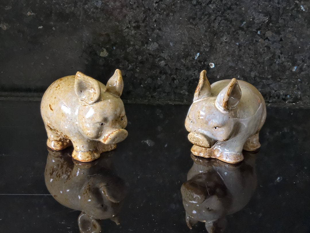 Two Vintage Pottery Ceramic Glazed Pig Figurines. - Etsy