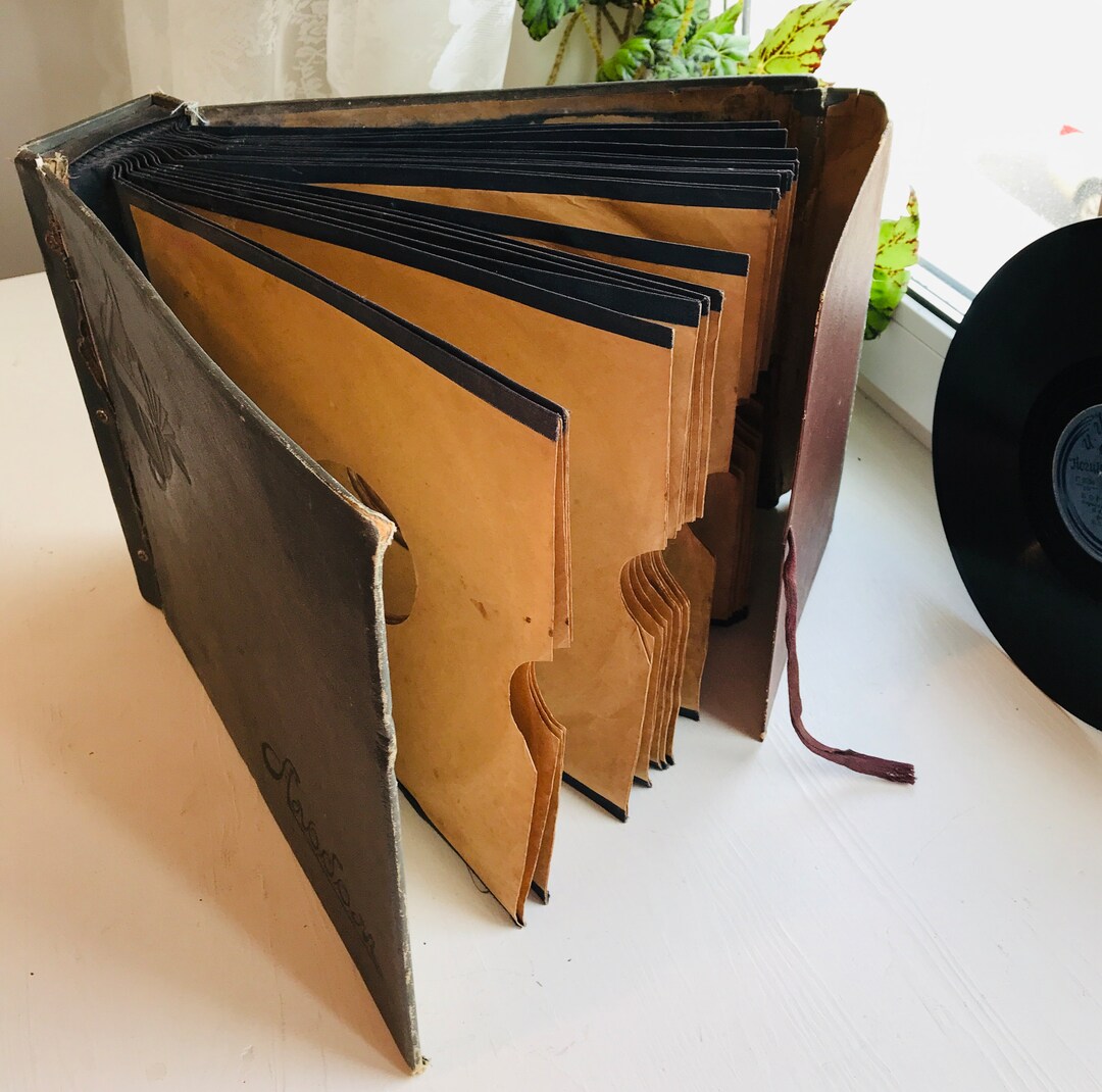 Vintage Album for Gramophone Records for 21 Pieces. | Album for Storing ...