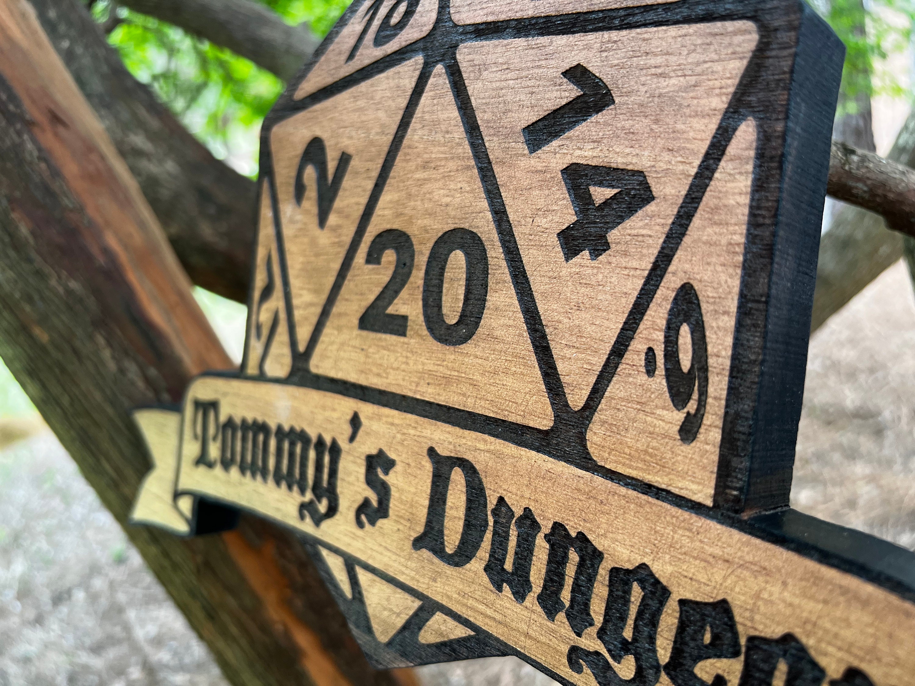 Personalized D20 Tavern Sign – Engraved Wood Dungeons and Dragons Decor ...