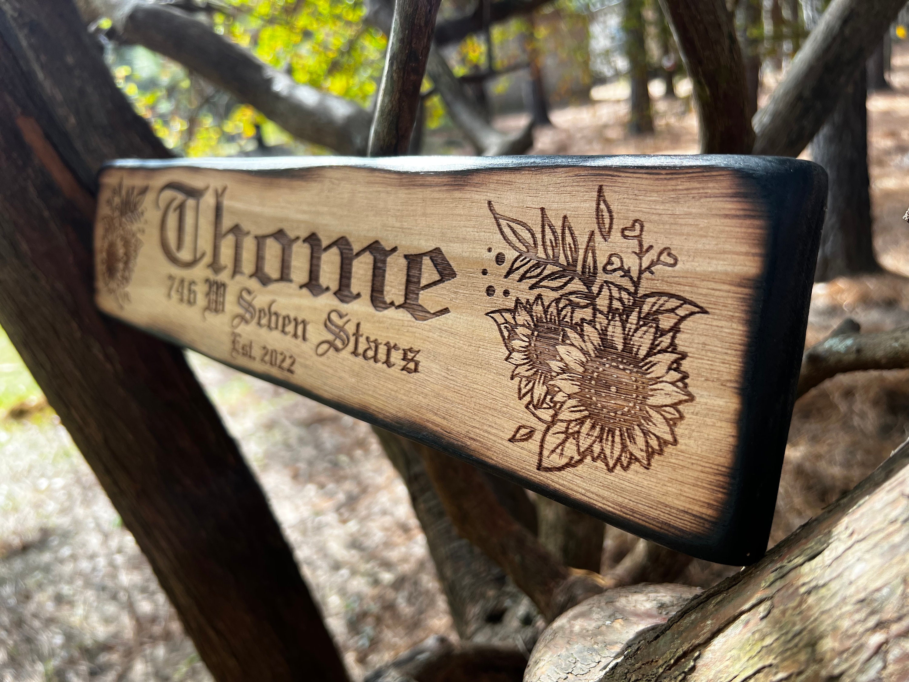 Rustic Home Flower Decoration Sign - Sunflower - Rose - Family Last ...