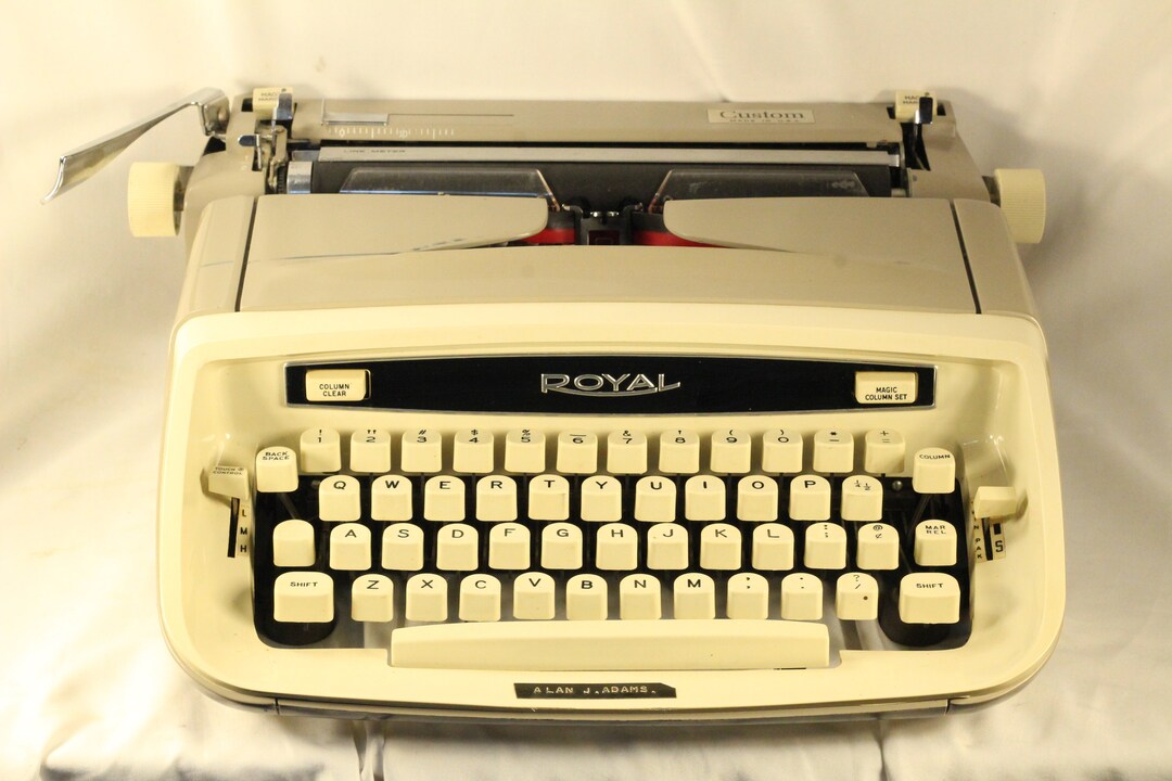 Working Typewriter Custom Caravan Vintage 1965 Manual Portable Lovely ...