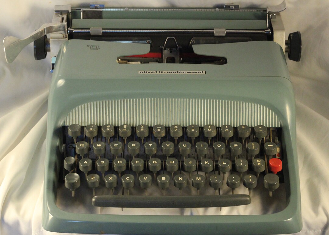 Underwood Olivetti Studio 44 Vintage 1952 Working Manual Portable ...