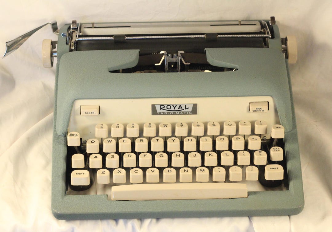 Royal Tab O Matic Vintage 1961 Working Manual Portable Typewriter ...