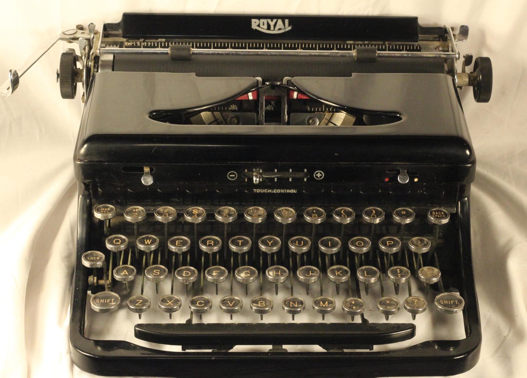 Royal Model O Vintage 1939 Working Manual Portable Typewriter Gorgeous ...