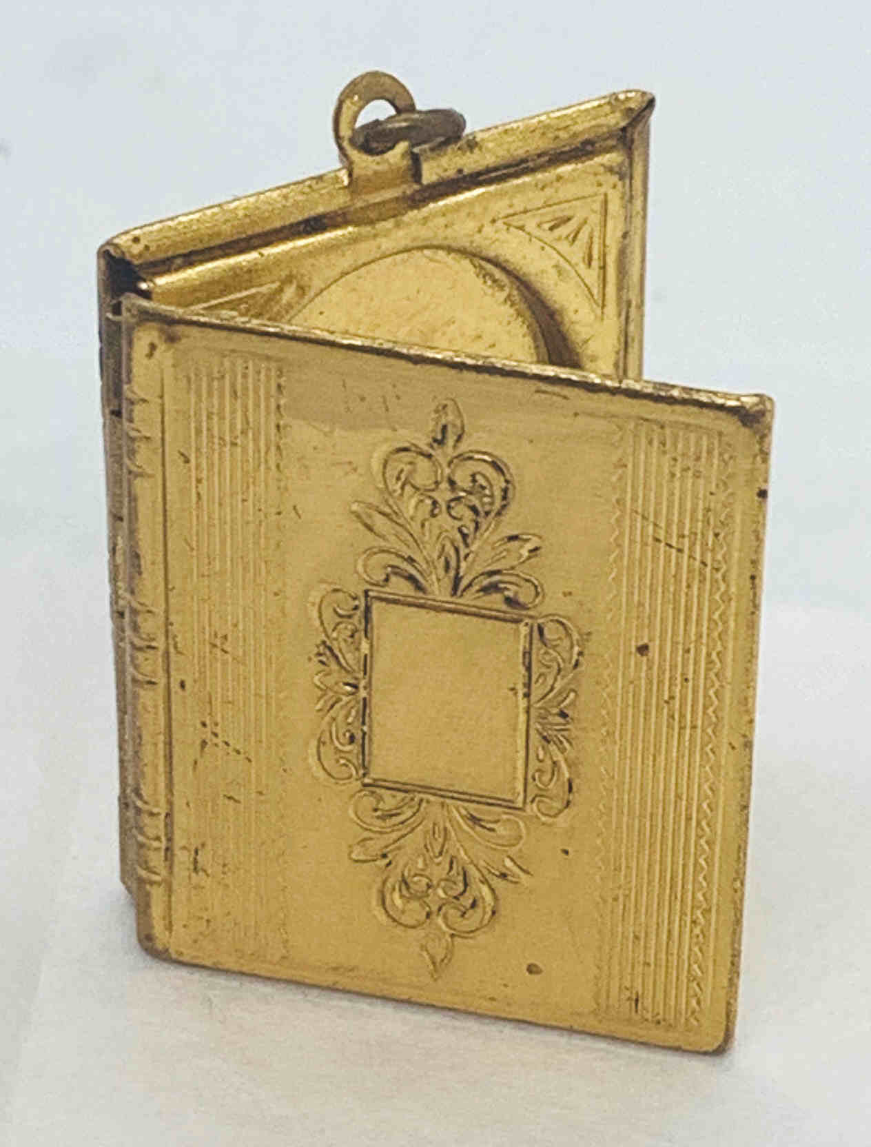 Charming Vintage Book Photo Locket - Etsy
