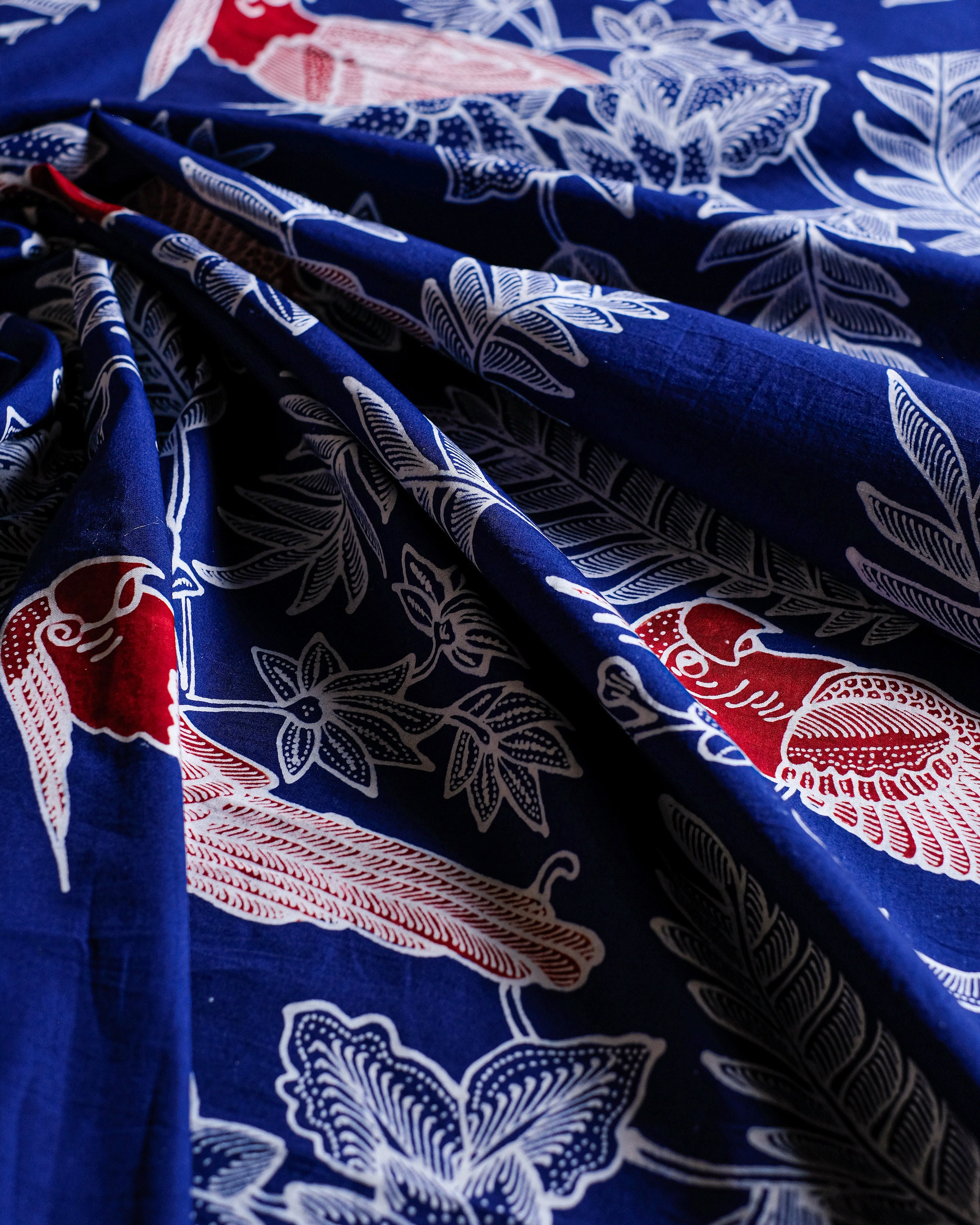 Batik Indonesia, burung Nuri the Parrot Motif, Deep Indigo Blue ...