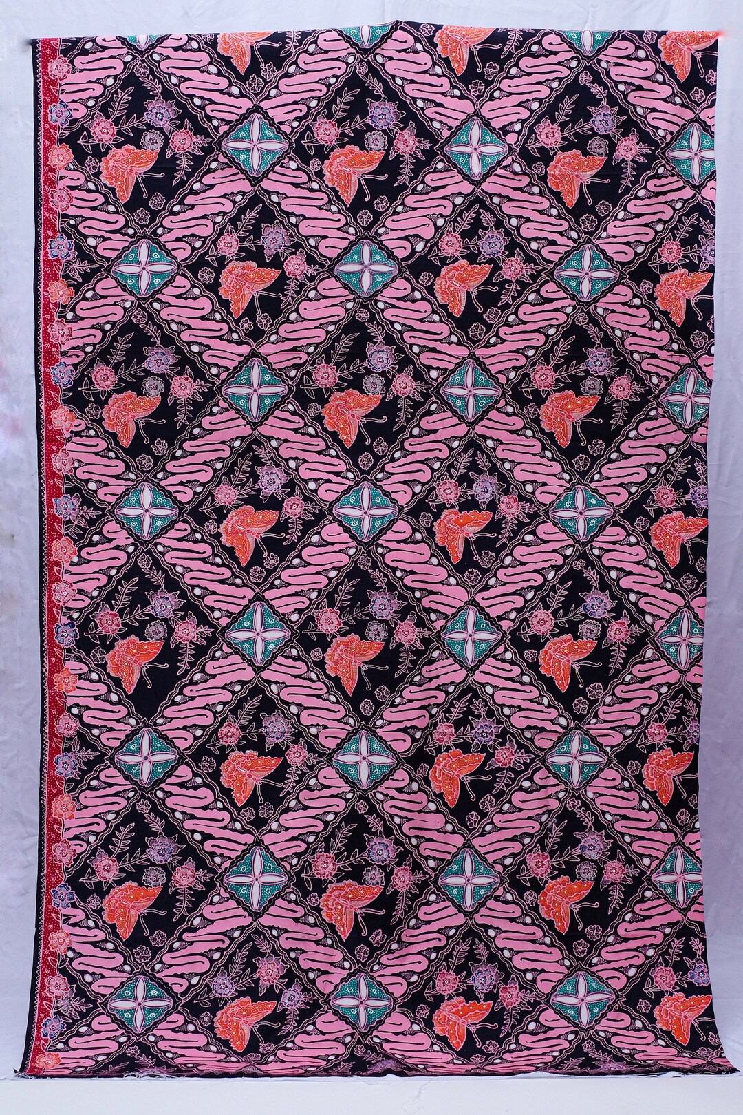 Batik Indonesia, "parang Bunga" Motif in Pink and Purple From ...