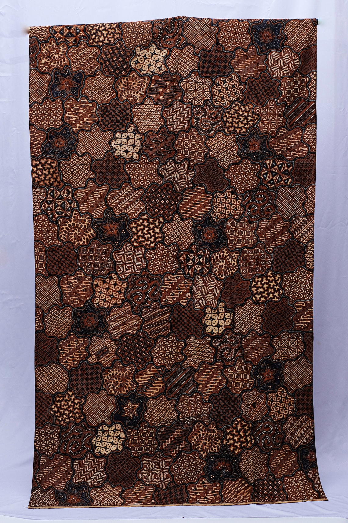 Batik Indonesia, "sekar Jagad" (multipattern) Motif, Earth Tone Color ...