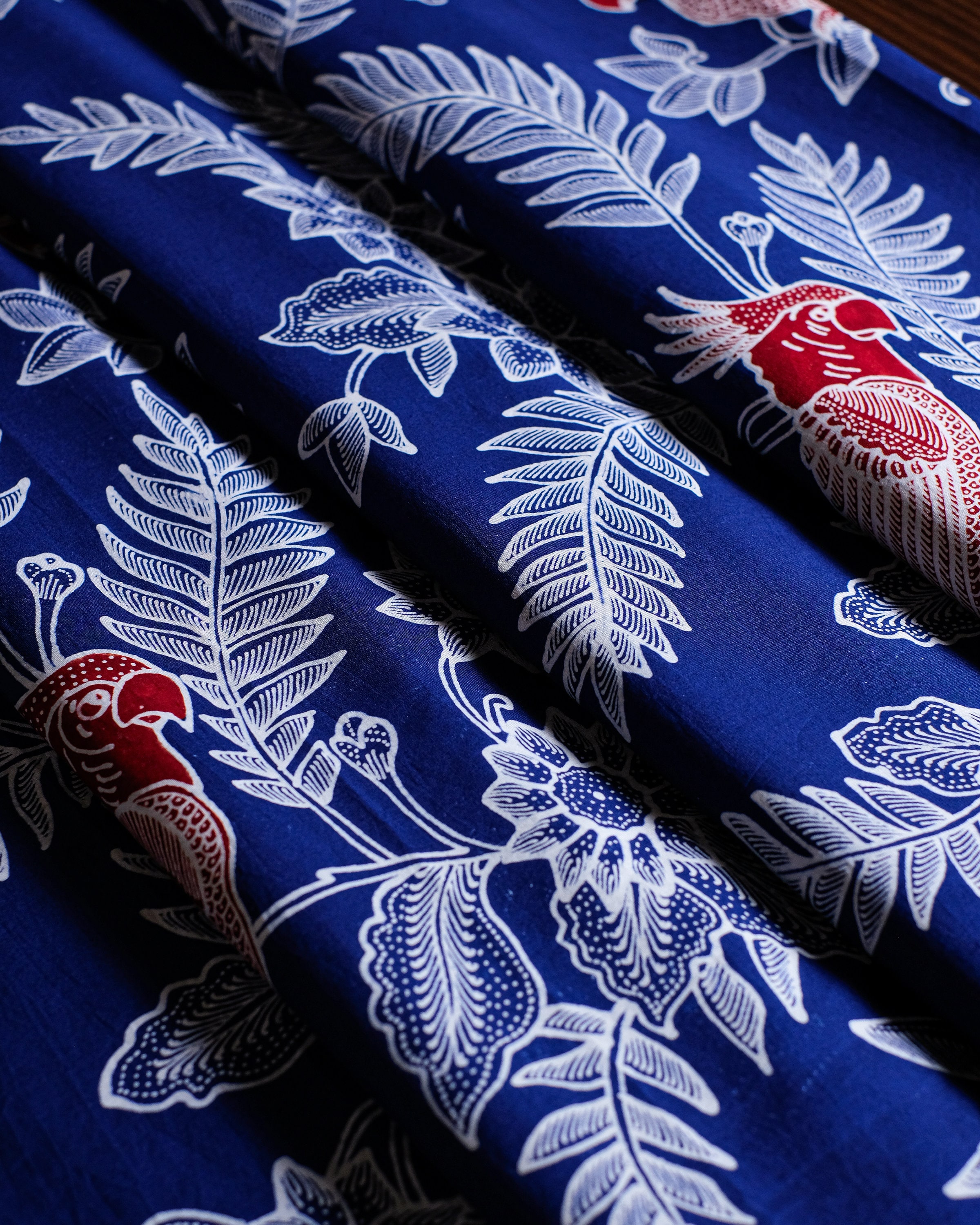 Batik Indonesia, burung Nuri the Parrot Motif, Deep Indigo Blue ...