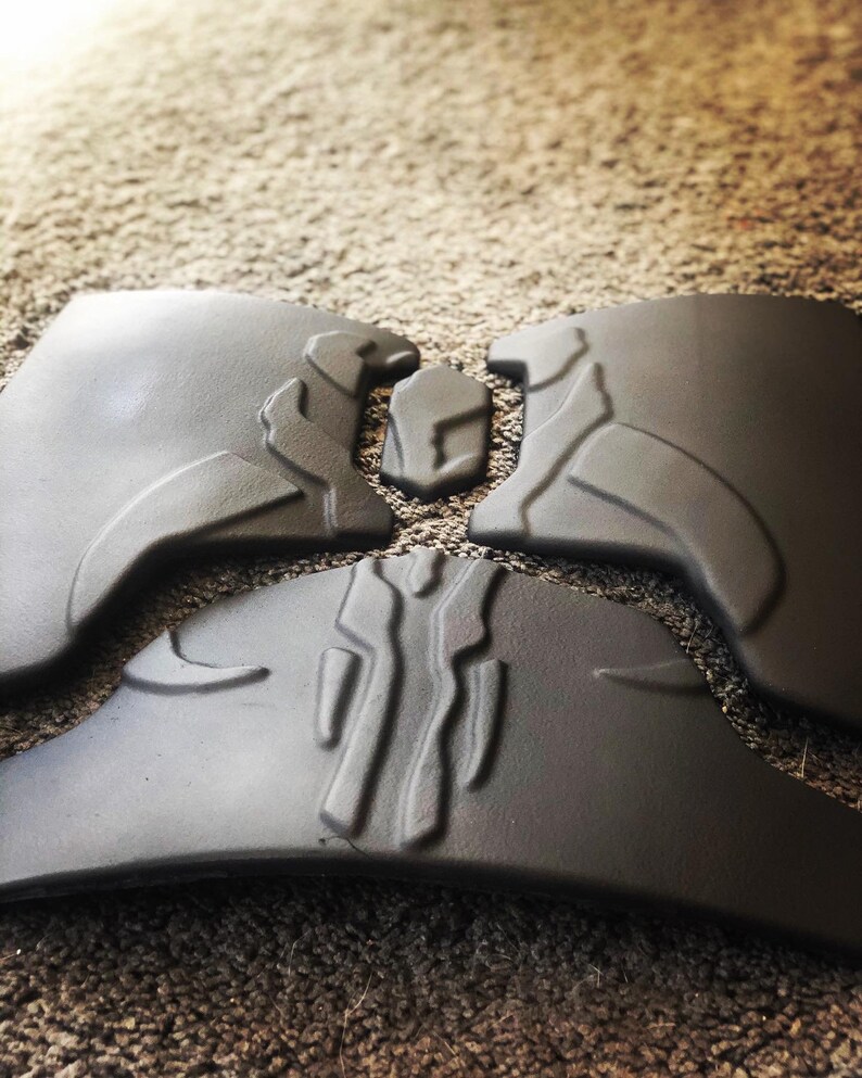 Mythosaur Skull Mandalorian Armor - Etsy