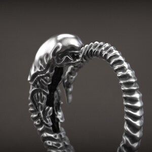 H.R. Giger Inspired , Alien Newborn Ring , Chestburster, Prometheus ...