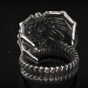 H.R. Giger Inspired , Alien Facehugger Ring, Facehugger, Chestburster ...