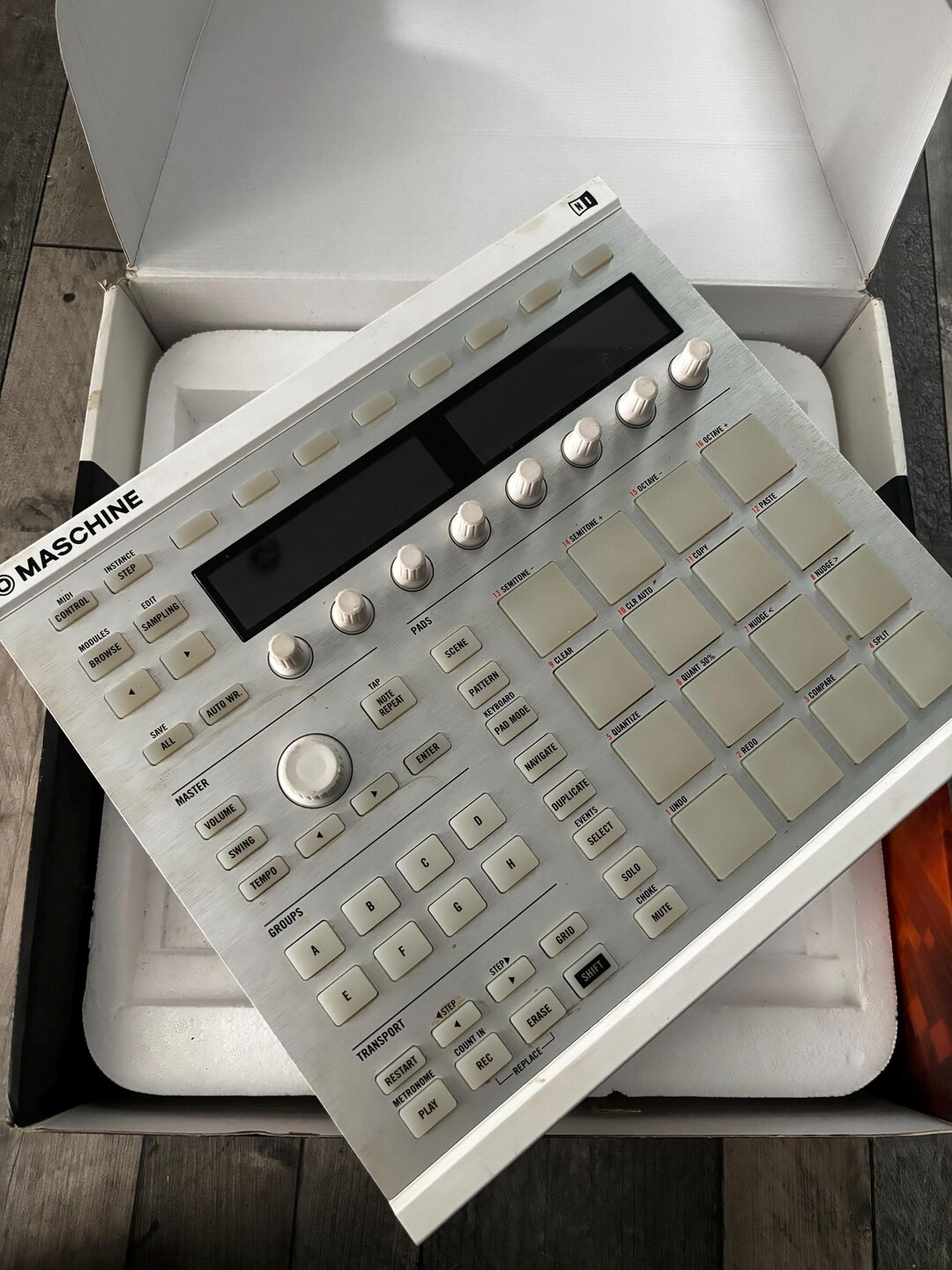 Native Instruments Maschine MK2 White MPC Midi Controller. Musical ...