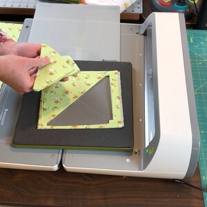 Propeller Quilt Block With Accuquilt Go! Tutorial - PDF Download - Etsy