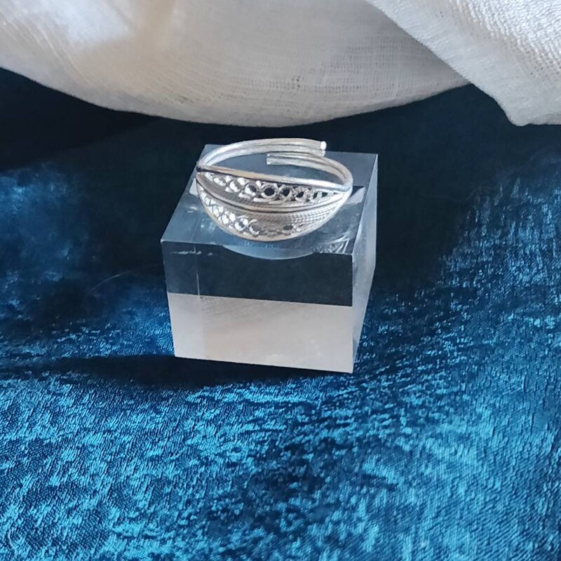 Overlapping Ring - Etsy