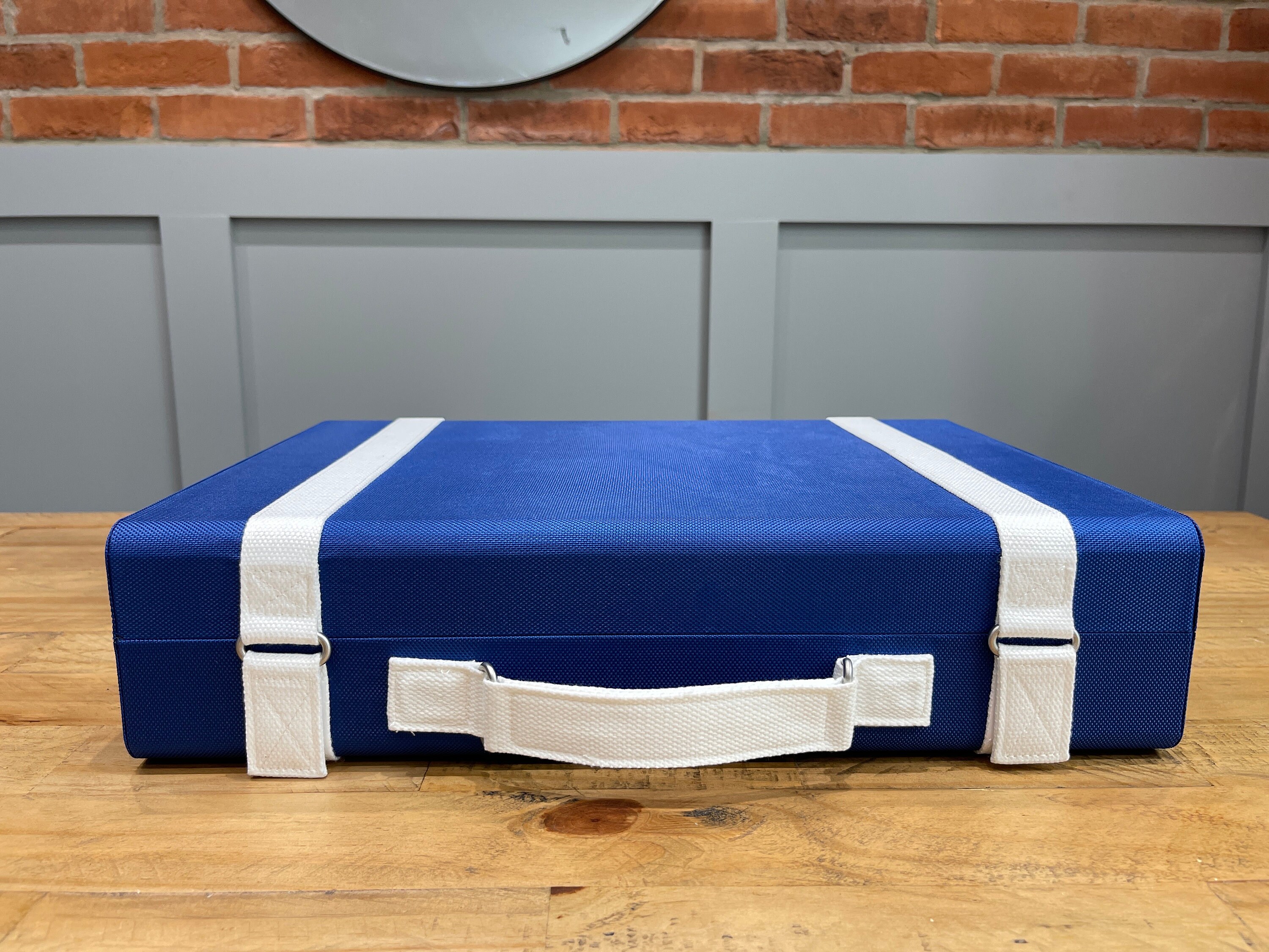 11 Watch Holder Suitcase, Omega X Swatch Speedmaster Moonswatch Case ...