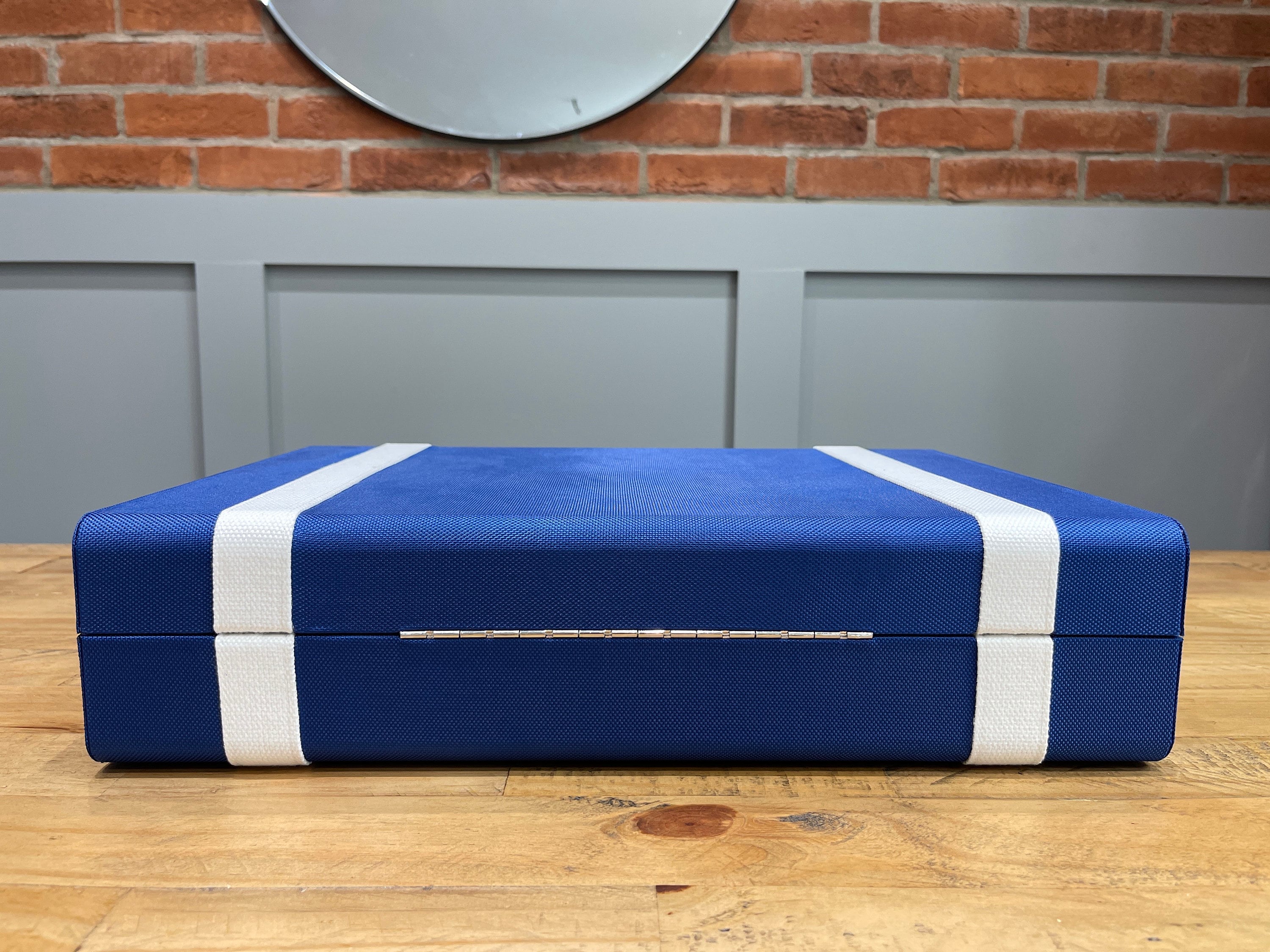 11 Watch Holder Suitcase, Omega X Swatch Speedmaster Moonswatch Case ...