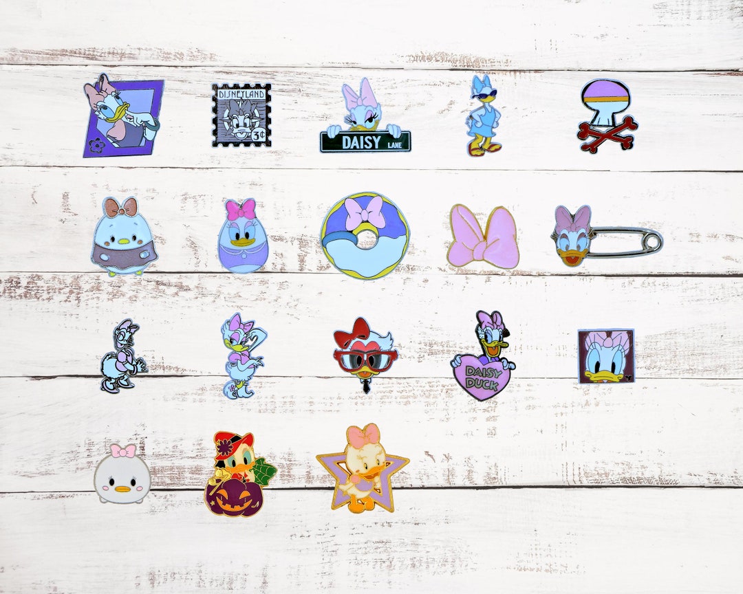 Daisy Duck Themed 5 Assorted Pin Set - Walt Disney Park Trading Pins ...