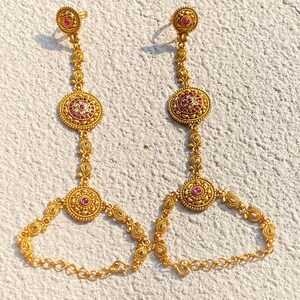 Haath Phool Antique Gold Panjas Bracelet Hand Harness India Gold ...