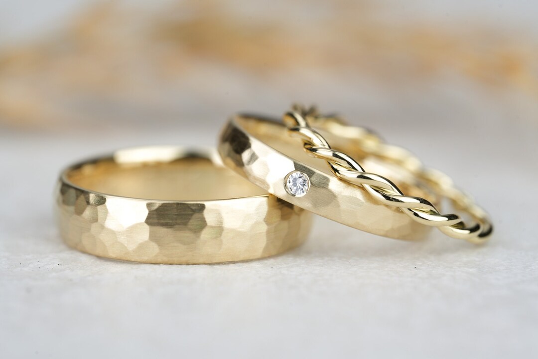 Gehämmerte Eheringe Trauringe Set mit Diamant und Kordelring - Etsy.de