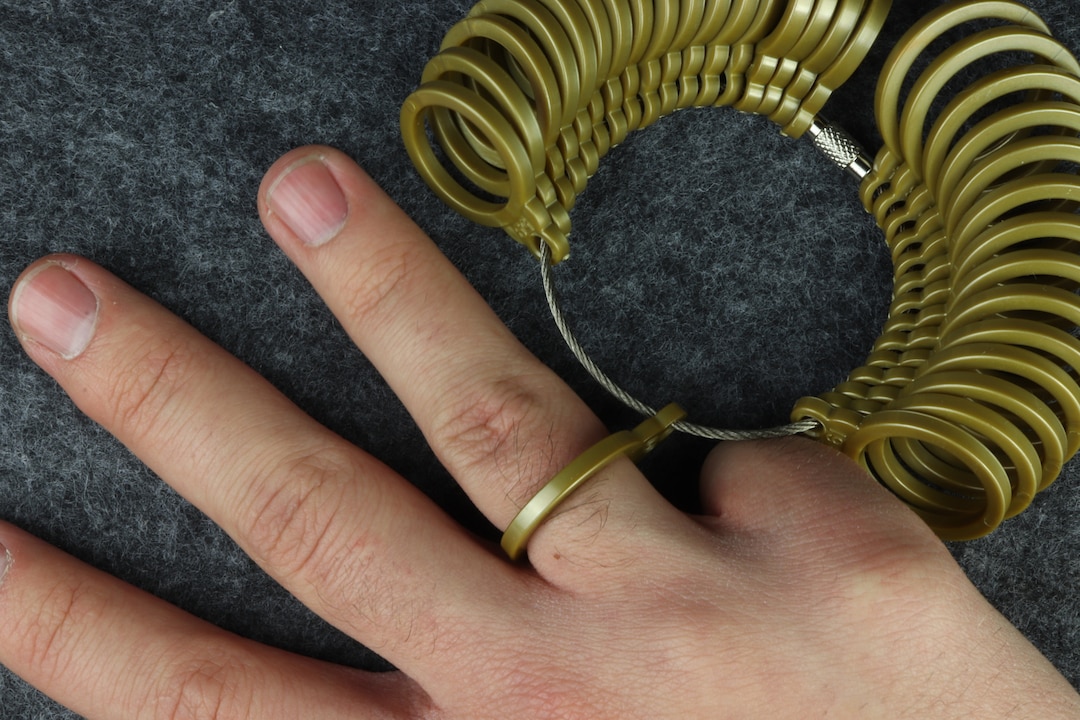 Ring Measure, Ring Tape Measure, Ring Sizer, Multisizer, Determine Ring ...