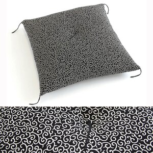 Zabuton, Standard "meisen" Zabuton, Karakusa Pattern Fabric, Japanese ...