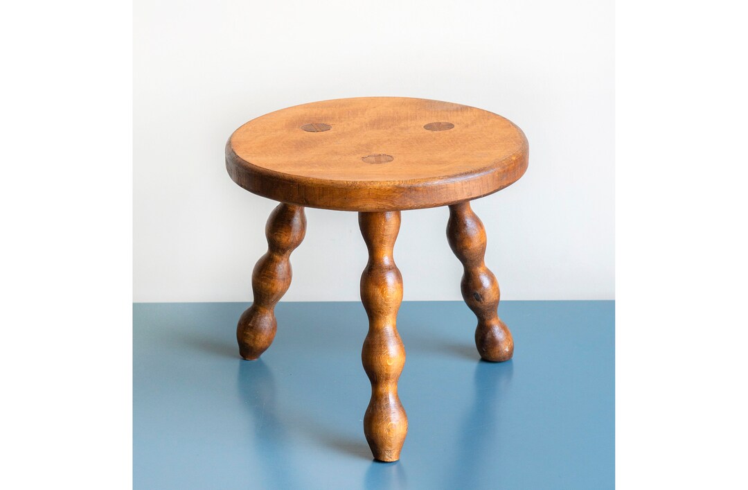 Round Milking Stool With Turned Legs, Antique Bobbin Side Table, Rustic ...