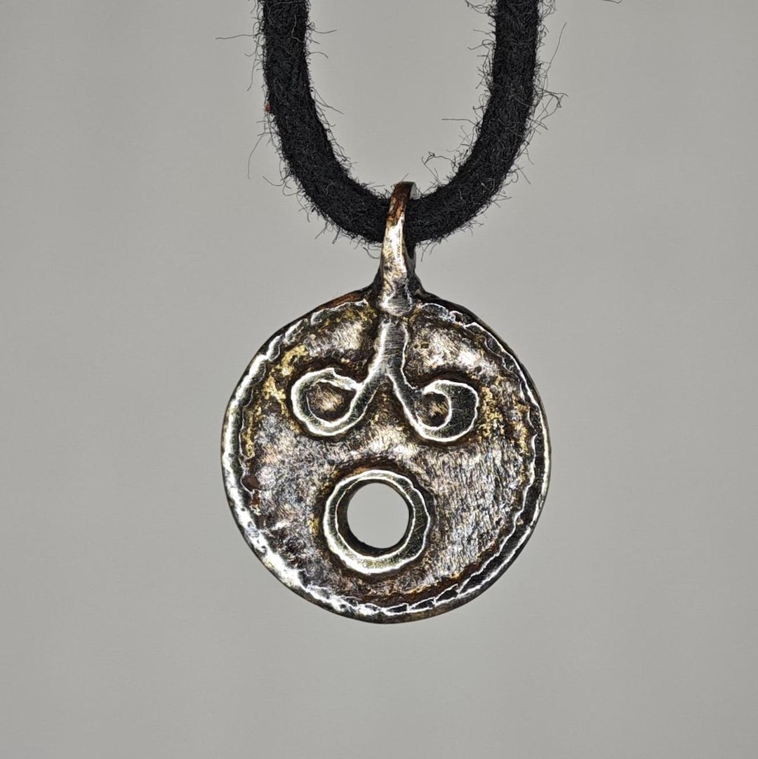 small-medieval-amulet-medieval-artifacts-medieval-pendant-medieval