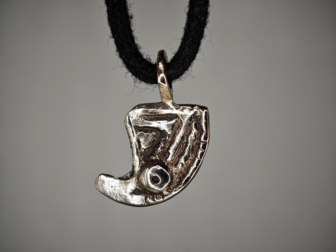 Ancient Amulet of Odin Raven Huginn or Muninn in the Form of a Claw ...