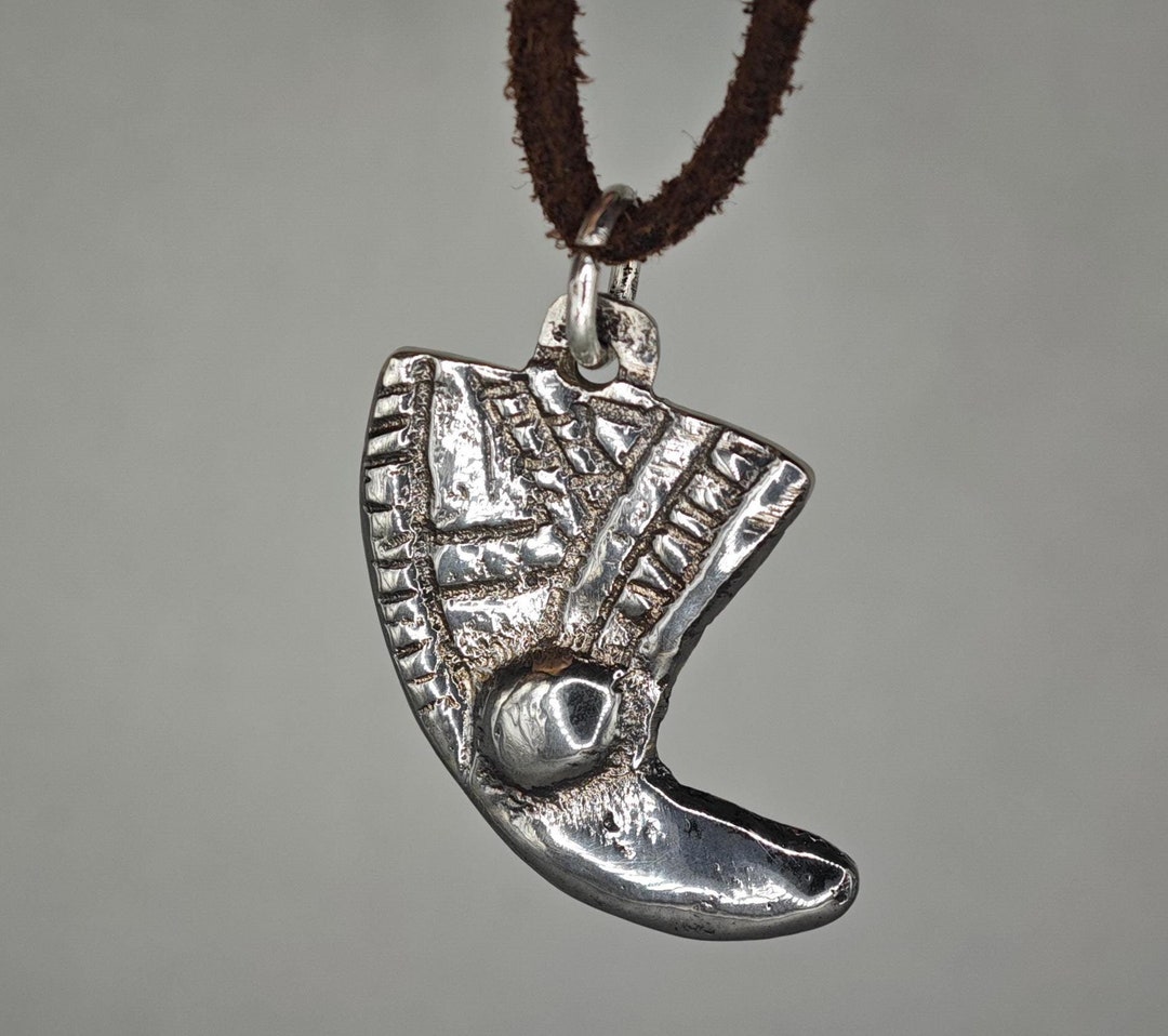 Ancient Viking Amulet Claws / Hunter Amulet / Viking Tooth Pendant ...