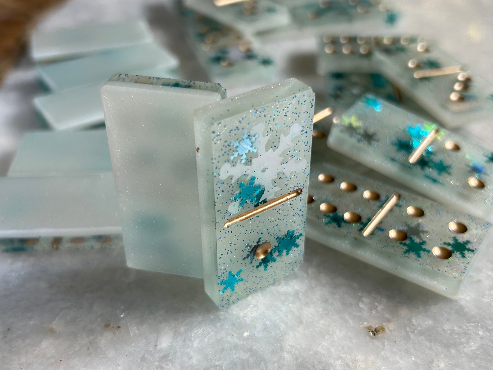 Resin Star Glittered Dominoes in Iridescent White and Blue. Standard ...