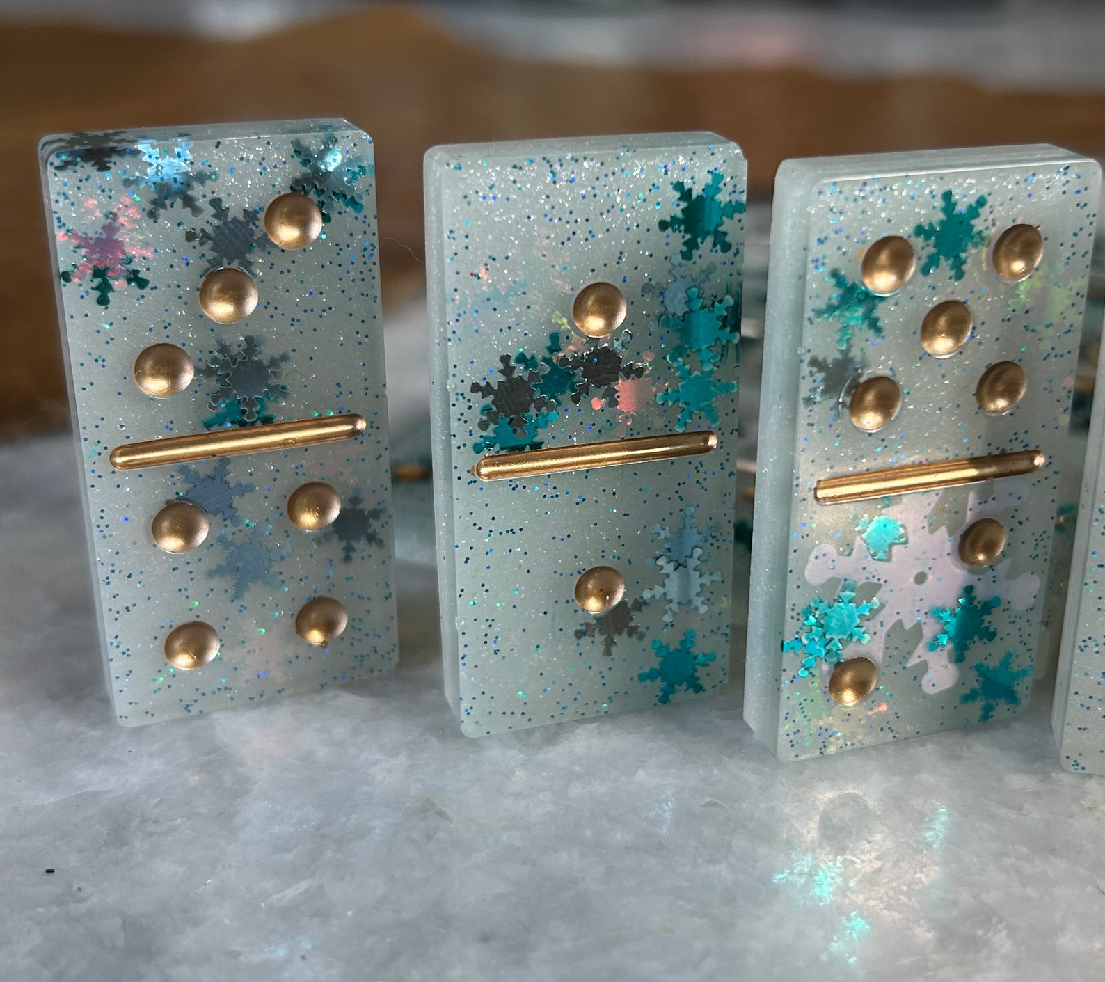 Resin Star Glittered Dominoes in Iridescent White and Blue. Standard ...