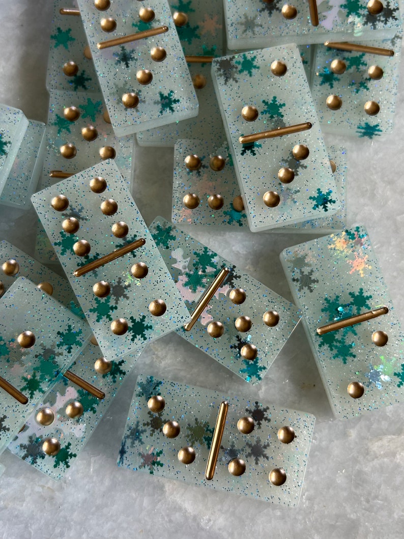 Resin Star Glittered Dominoes in Iridescent White and Blue. Standard ...