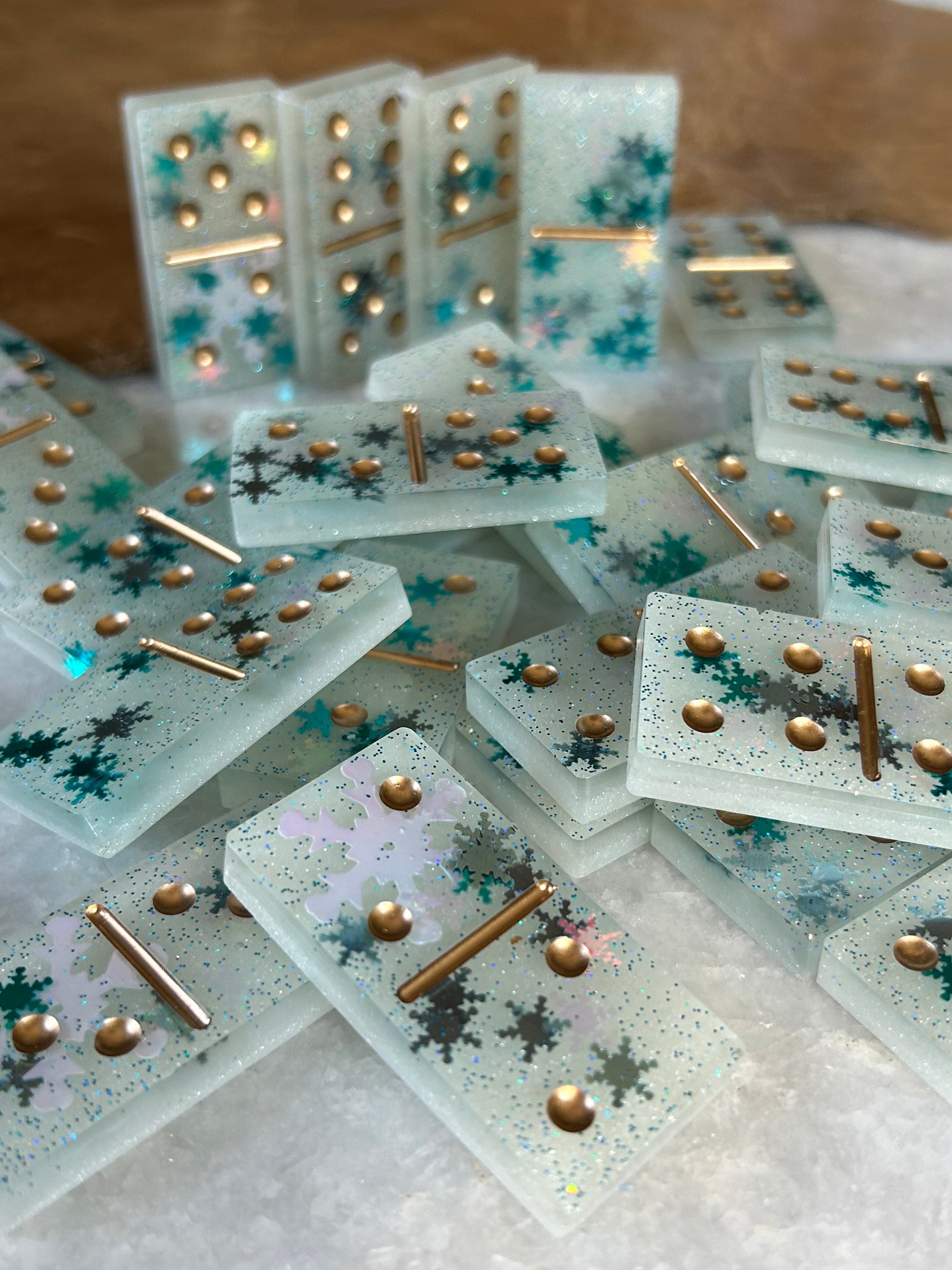 Resin Star Glittered Dominoes in Iridescent White and Blue. Standard ...