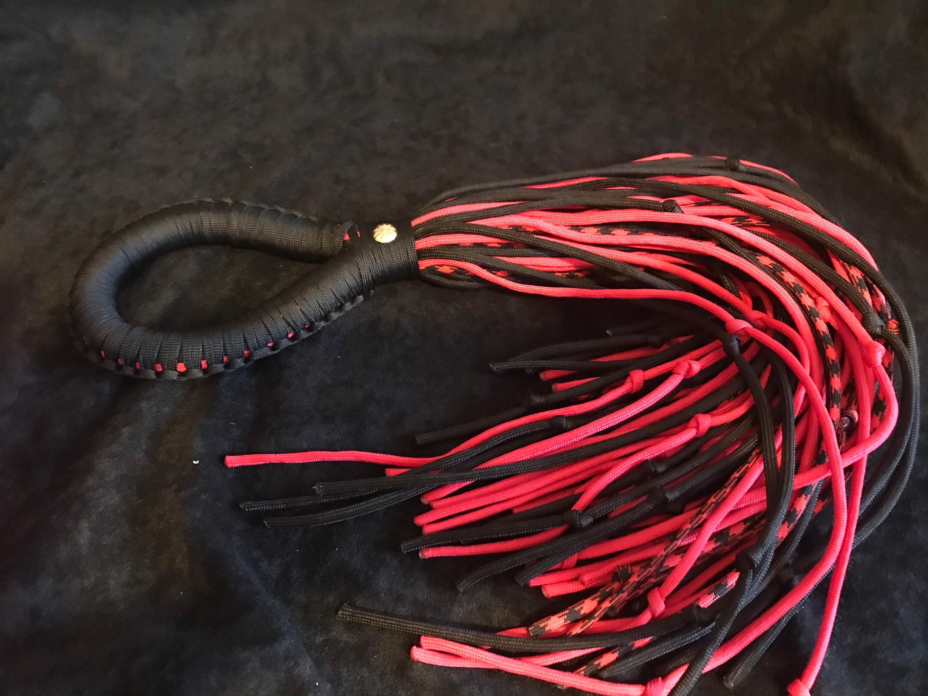 Super Deluxe Paracord Flogger, Various Colours, Vegan Friendly