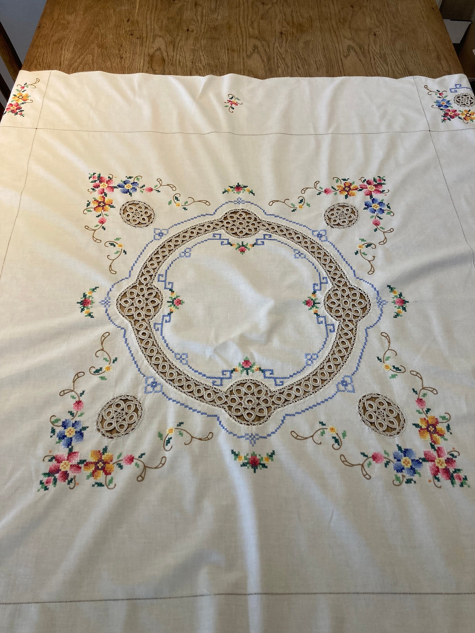 Vintage Tablecloth / 1930s Tablecloth / Cross Stitch Tablecloth ...