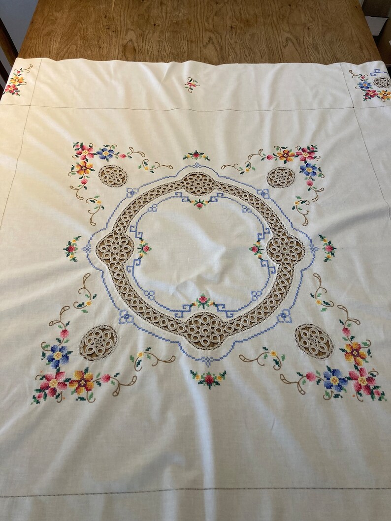 Vintage Tablecloth / 1930s Tablecloth / Cross Stitch Tablecloth ...