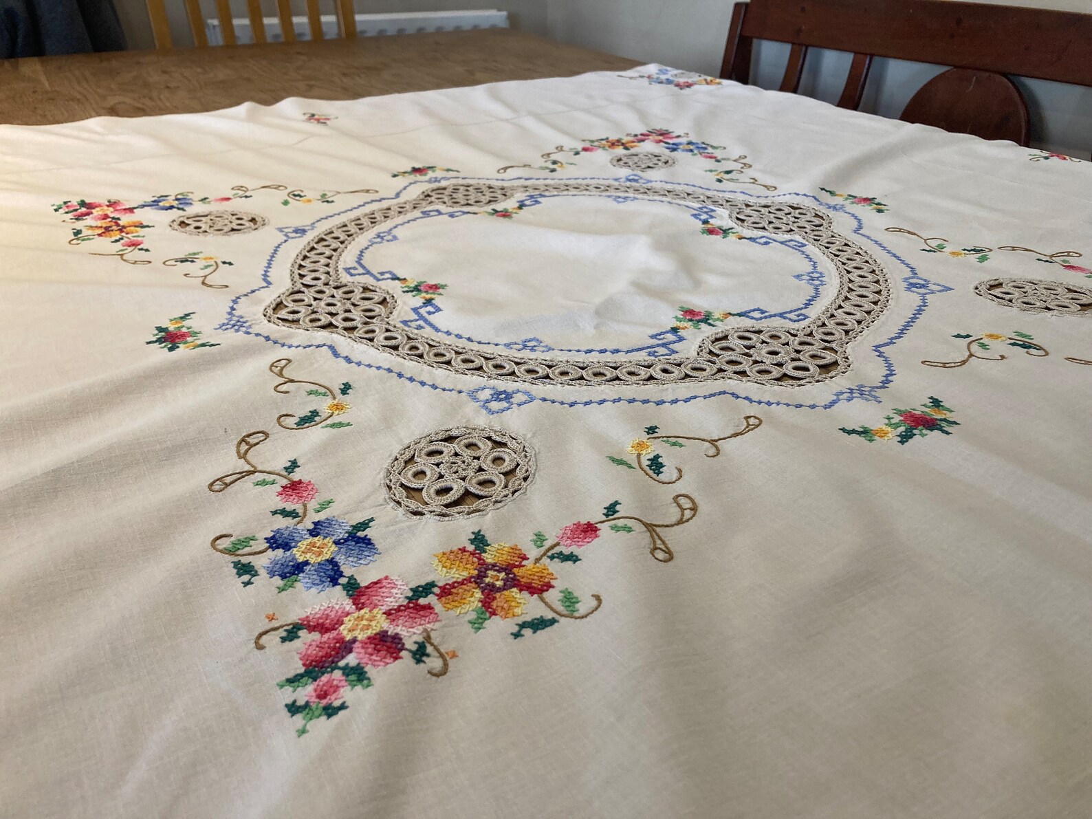 Vintage Tablecloth / 1930s Tablecloth / Cross Stitch Tablecloth ...