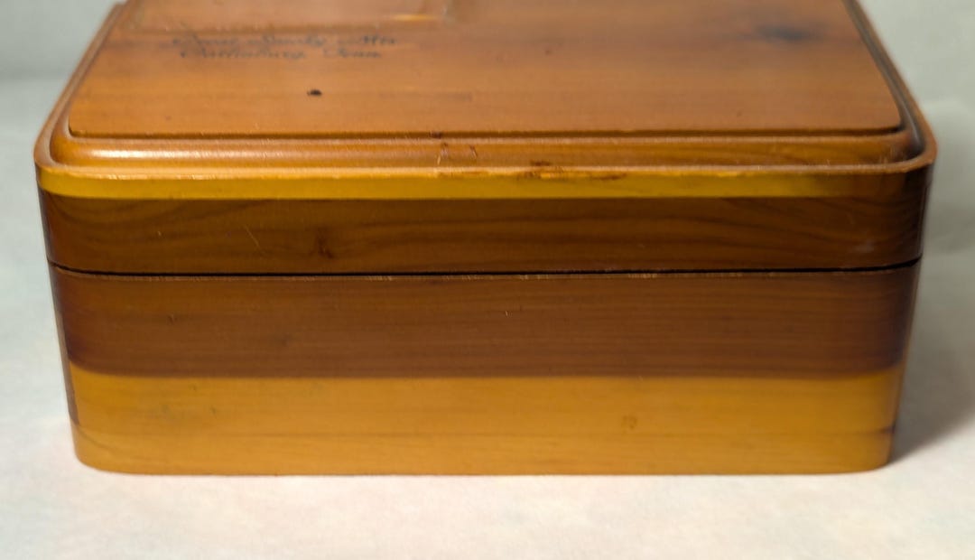 Vintage 1960s Cedar Box From the Great Smoky Mountains, Gatlinburg. 5 ...
