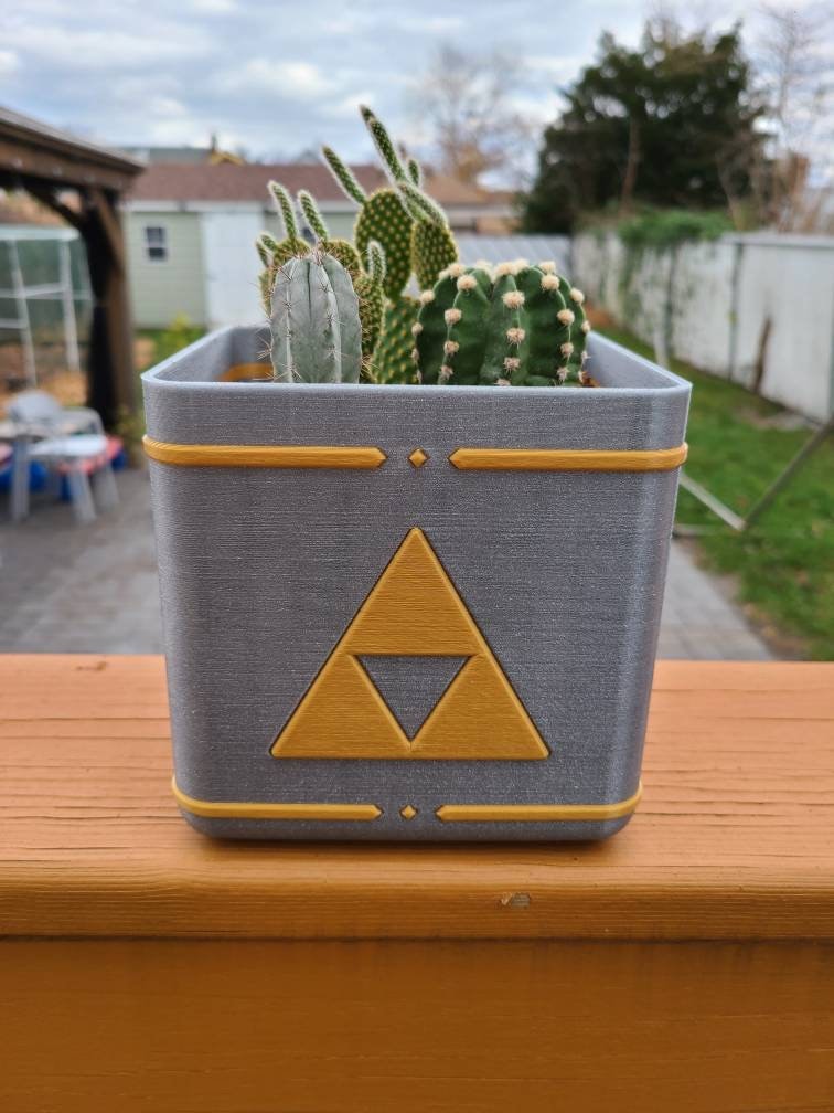 Legend of Zelda Planter Box for Succulents Link Triforce - Etsy