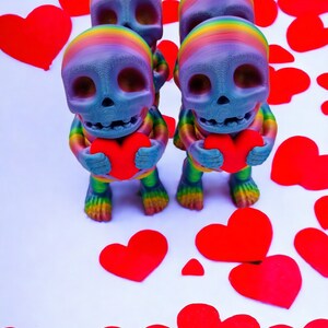 Flexi Skeleton Holding Heart 3D Printed Fidget Toy Valentine's Day ...