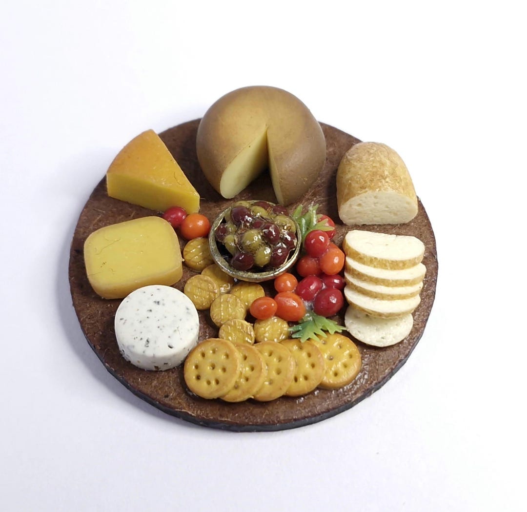 Miniature Charcuterie Cheese and Bread Board - 1:12 Scale, Realistic ...