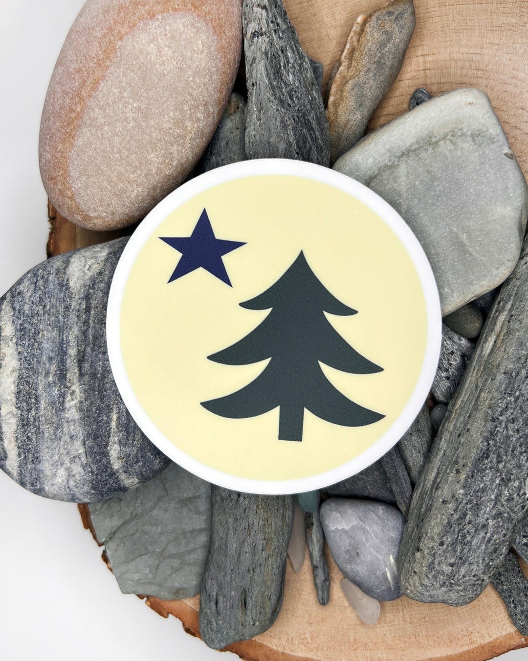 Maine 1901 Flag Vinyl Sticker Original Maine Flag Sticker Pine Tree ...