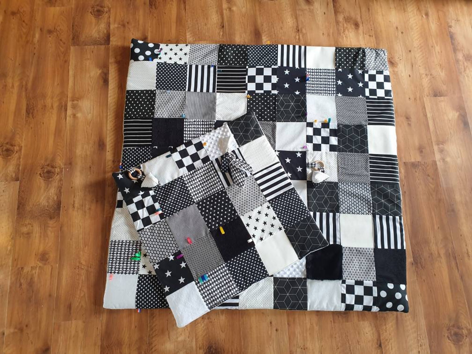 Tapis sensoriel Montessori Noir et blanc Tapis d'éveil | Etsy France