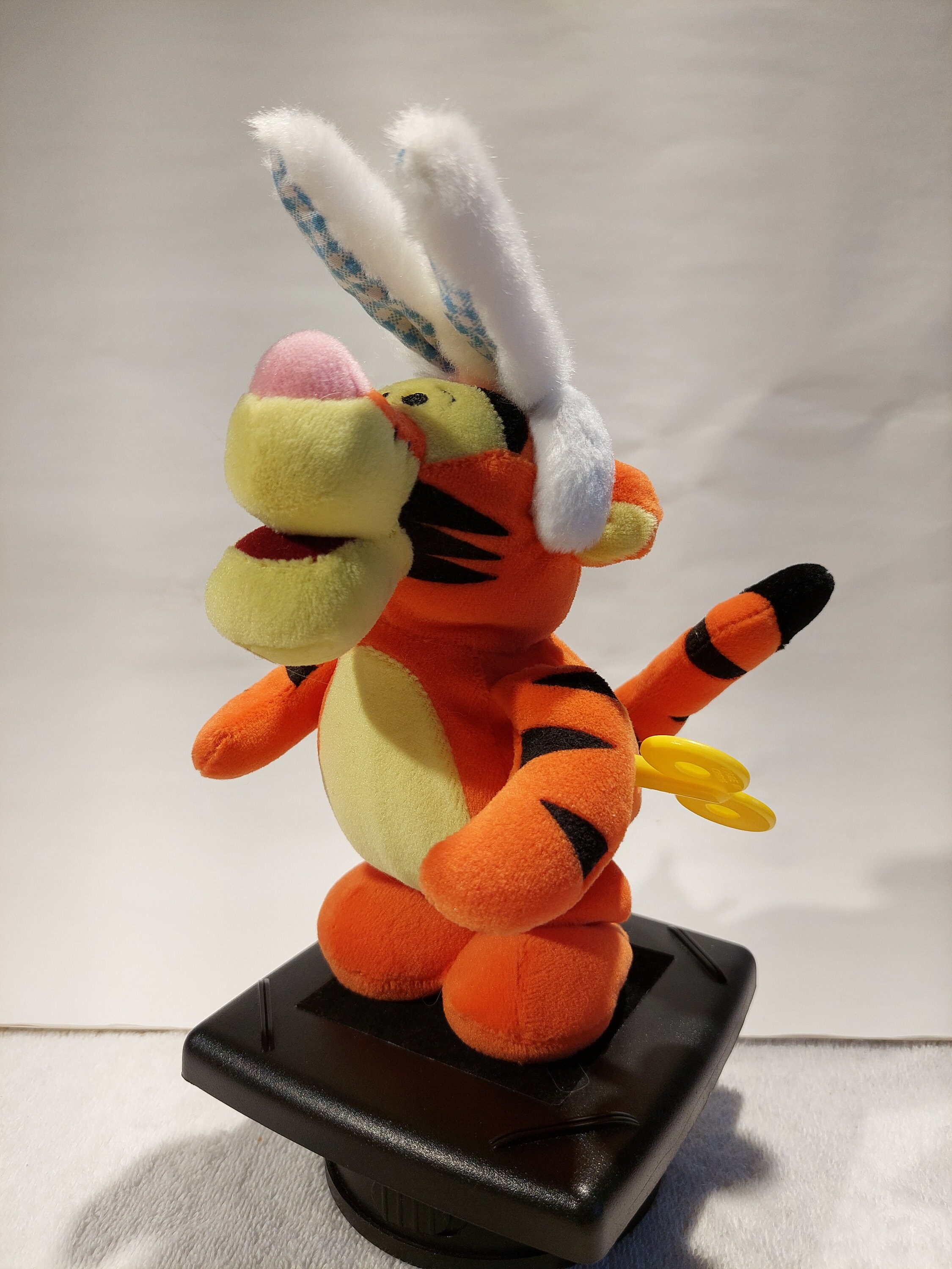 Easter Hopper Winnie the Pooh and Tigger With Matching Tag Number - Etsy