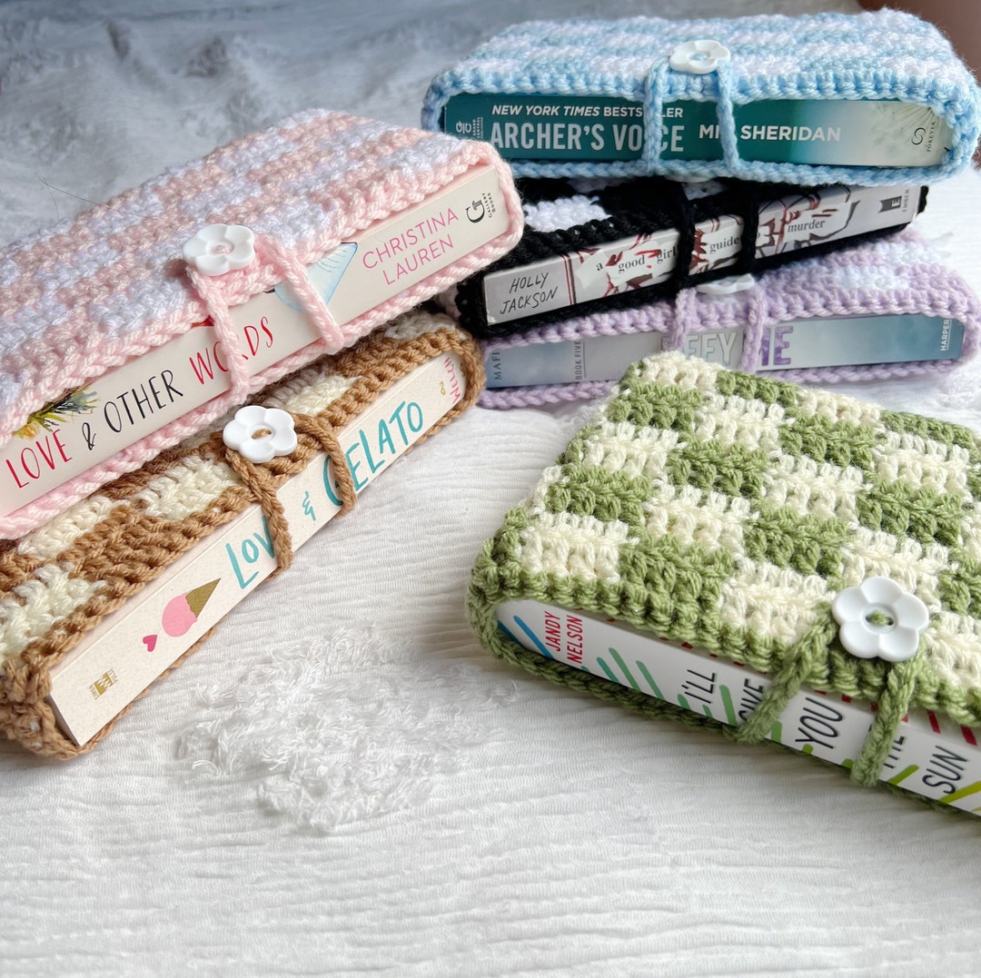 Checkerboard Crochet Paperback Book Sleeve | Handmade Book Cover ...