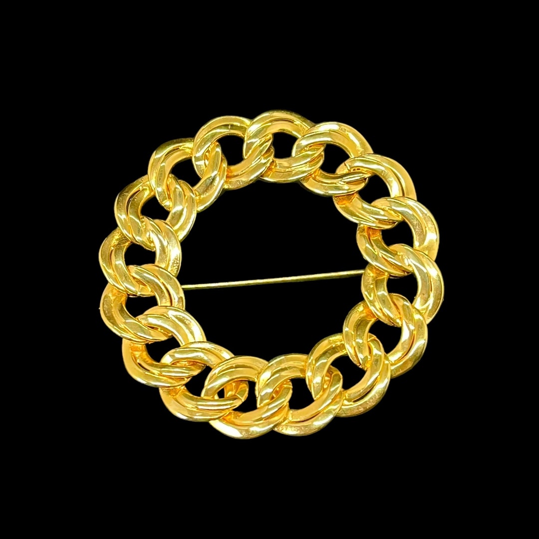 VINTAGE | Signed MONET Gold Plated Circle Pin Brooch | Cuban Link Style ...